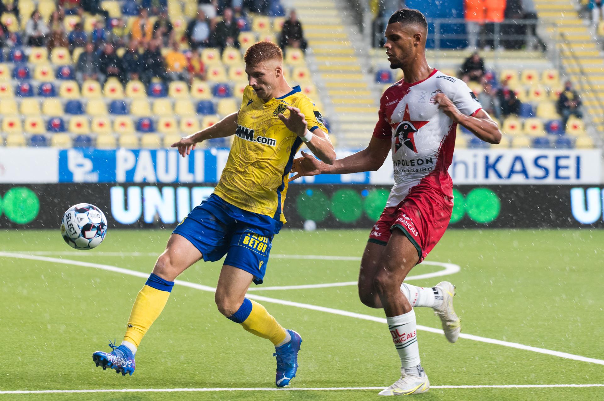 【お知らせ】DFマキシミリアーノ・カウフリーズ選手 FCスパルタク・モスクワへ完全移籍について | STVV（シント＝トロイデンVV）日本公式サイト