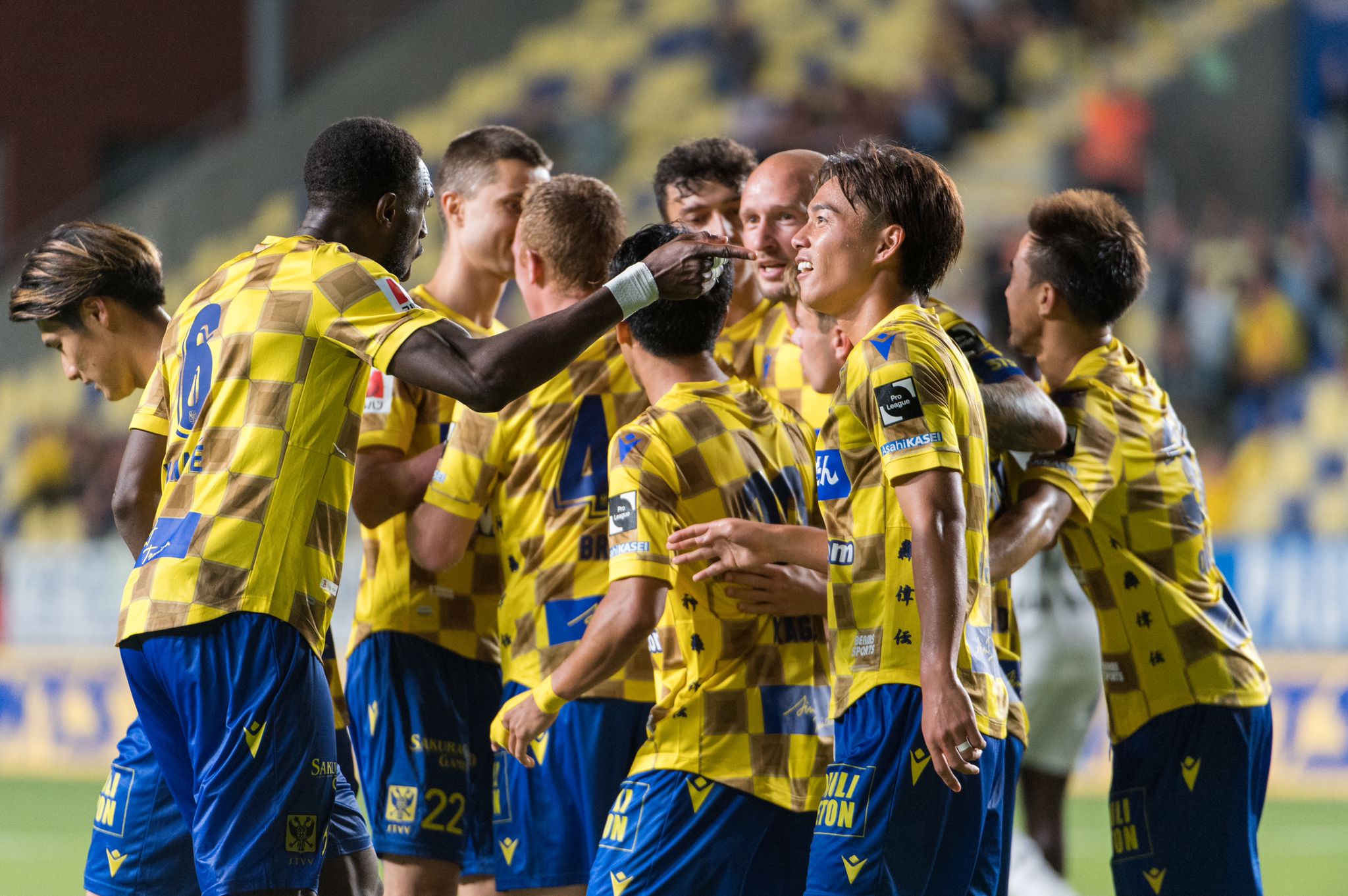 【第6節メヘレン戦】香川選手の初ゴール、ブルーノ選手の2ゴールで今季初の連勝！ | STVV（シント＝トロイデンVV）日本公式サイト