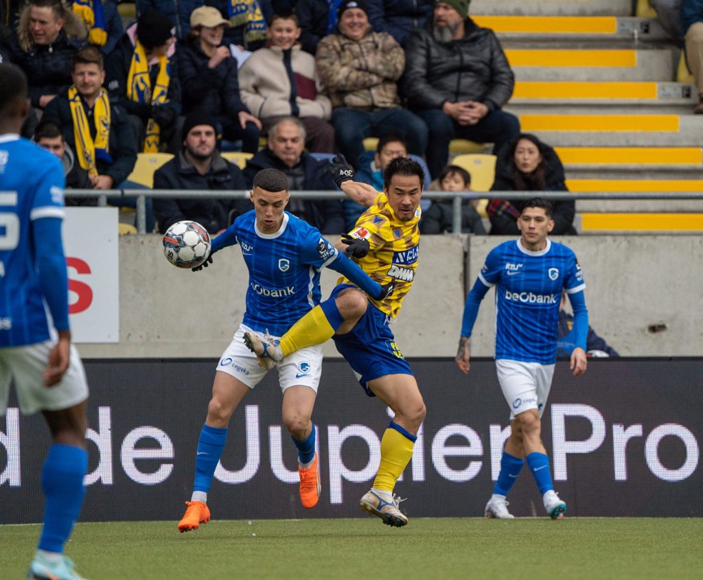 【リーグ第28節】首位相手に2度ビハインド追い付き、勝点1を奪取！ | STVV（シント＝トロイデンVV）日本公式サイト