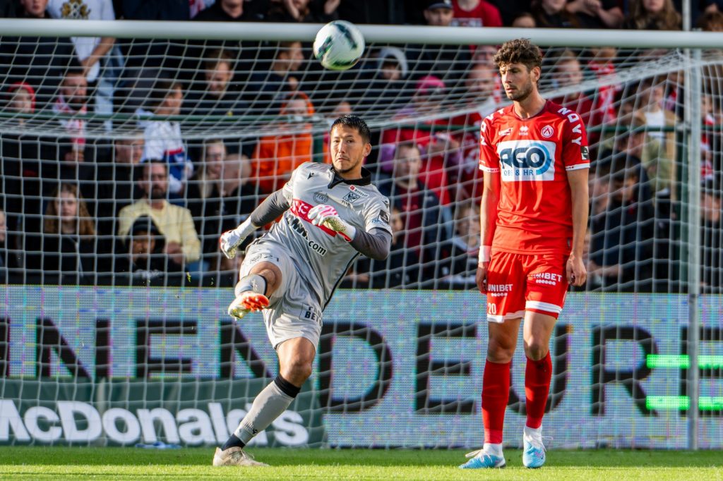 【リーグ第2節】伊藤選手を起点に先制点をゲットし、2015-16シーズン以来の開幕連勝を達成！ | STVV（シント＝トロイデンVV）日本公式サイト