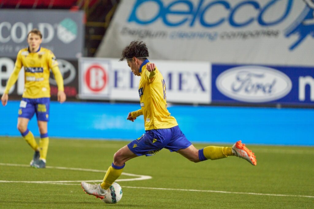 【リーグ第17節 OHルーベン戦】終始ペースを握り26本のシュートを放つも、相手GKの好セーブに阻まれ悔しい引き分け。 | STVV（シント＝トロイデンVV）日本公式サイト