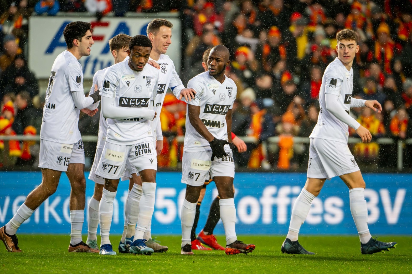 【リーグ第16節 メヘレン戦】吹雪の中、コイタ選手と伊藤選手のゴールで4試合ぶりの勝利！ | STVV（シント＝トロイデンVV）日本公式サイト