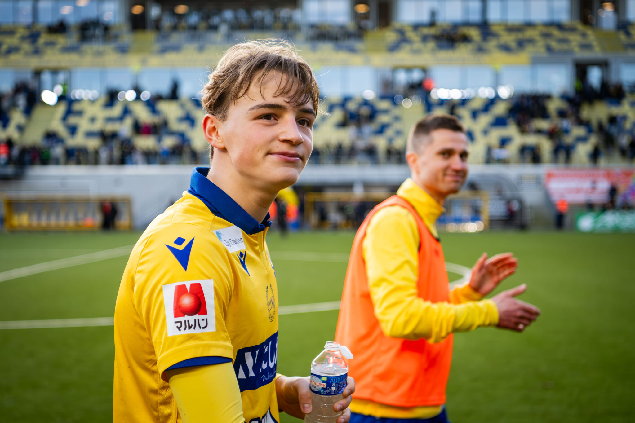 【退団】DFマッテ・スメット選手 KRCゲンクへ完全移籍のお知らせ | STVV（シント＝トロイデンVV）日本公式サイト