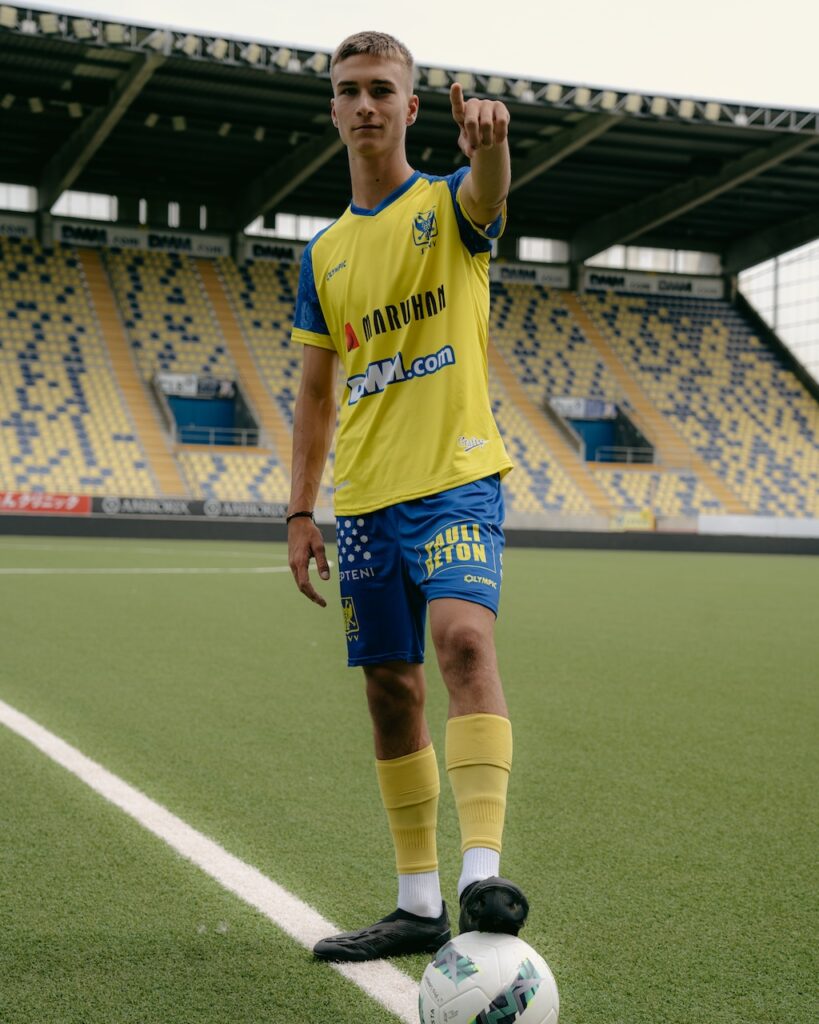 【お知らせ】MFアルトゥール・アレクシス選手とのプロ契約締結について | STVV（シント＝トロイデンVV）日本公式サイト